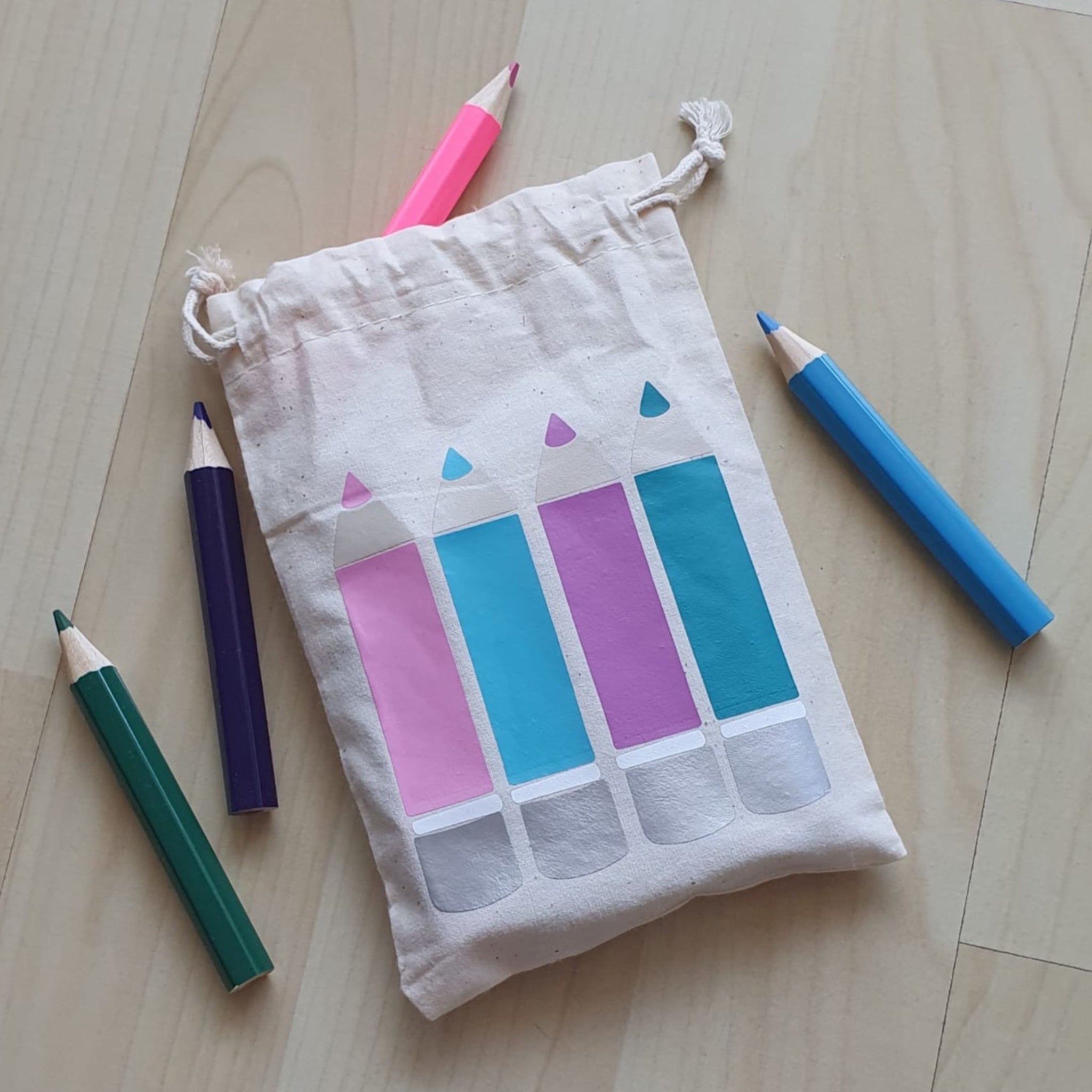 Regenbogenschule und Stifte Plotterdatei – Milbow